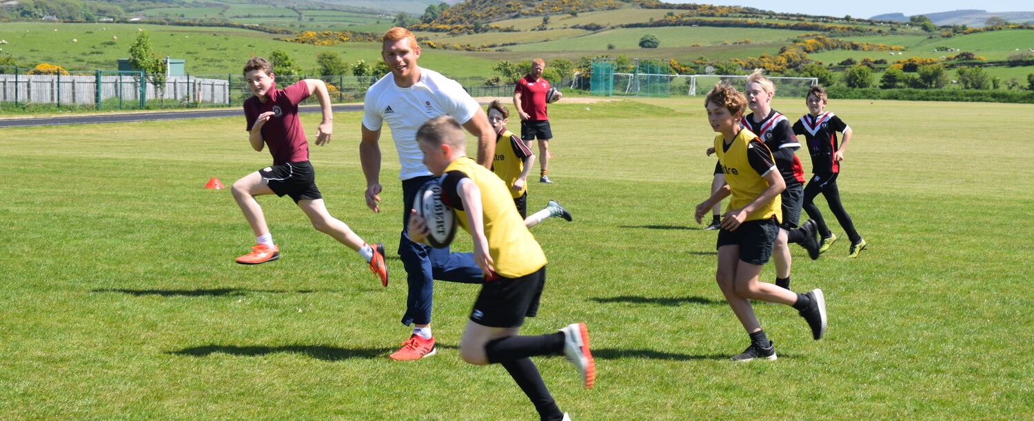 Get Set | James Rodwell visits QEII High School